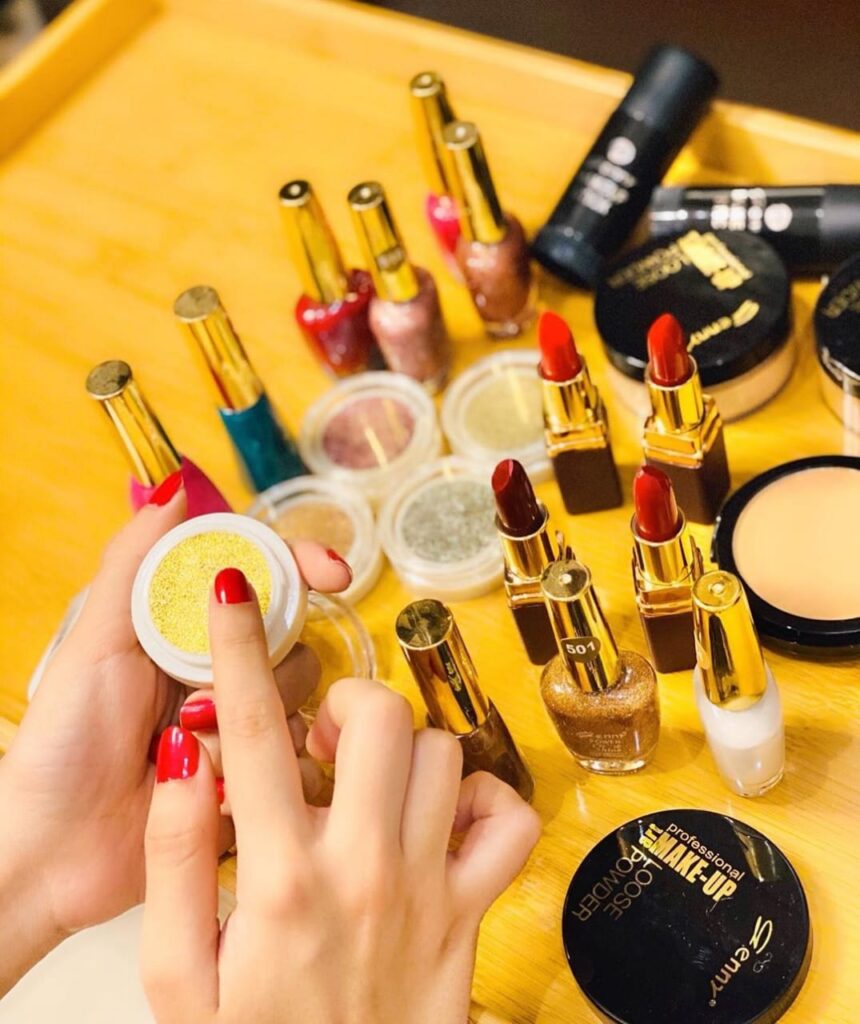 AUS Cosmetic - Cosmetics HUB (A sign of Trust)